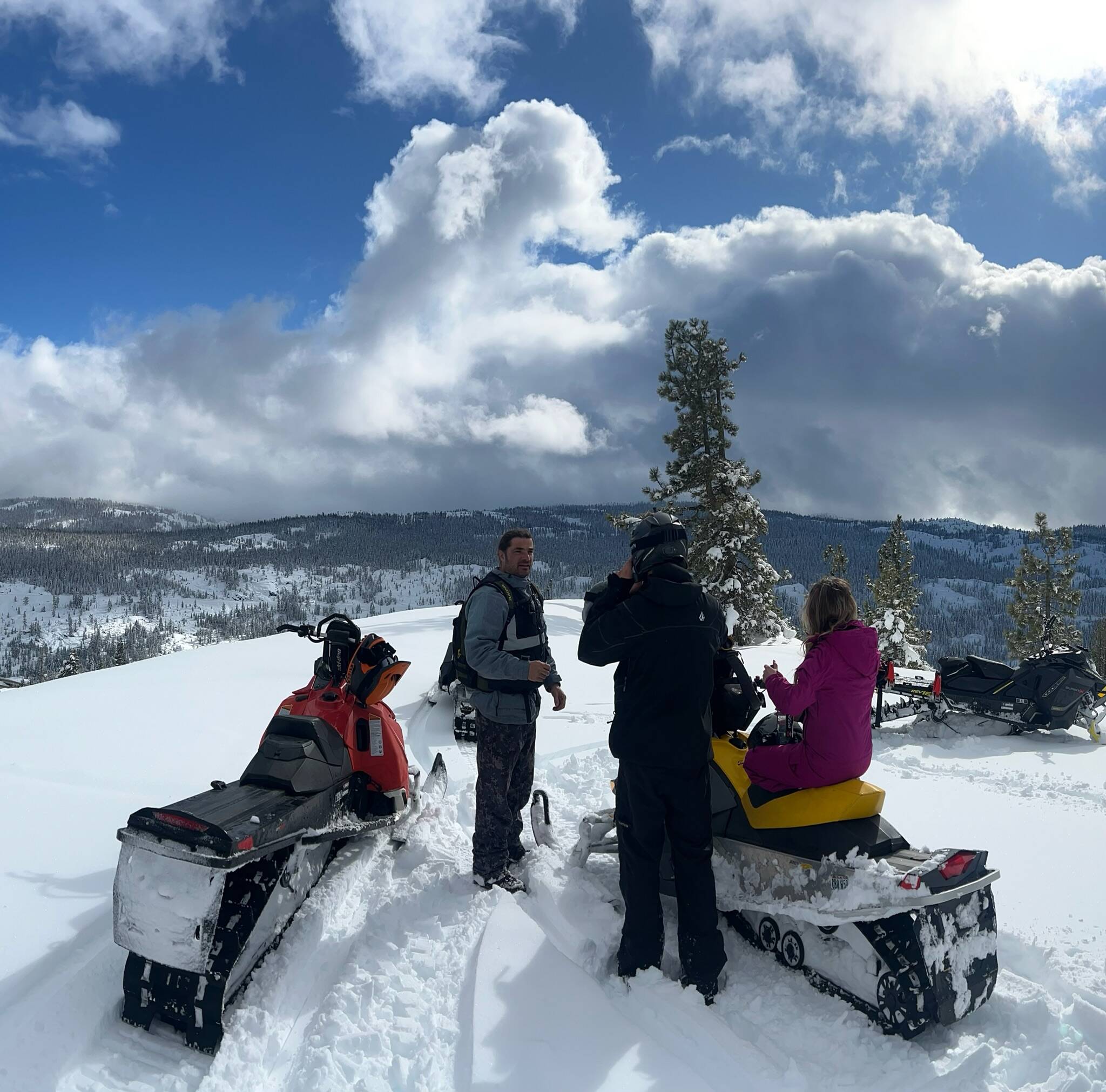 Snowmobile Adventures: Explore Winter's Beauty! | High Line Adventures ...
